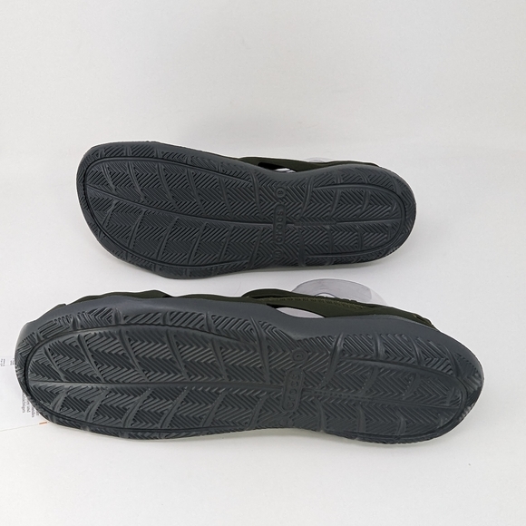 CROCS | Shoes | Crocs Swiftwater Mesh Wave Green Closed Toe Sandals ...